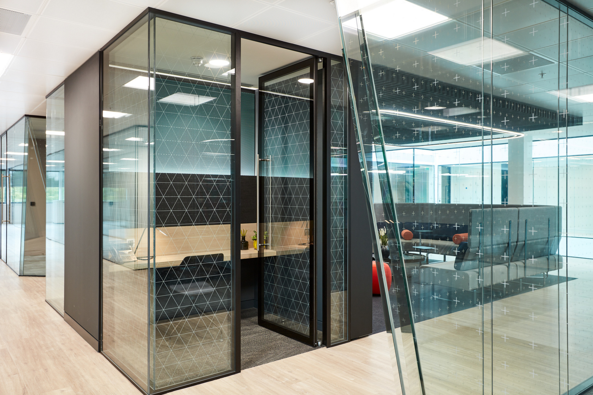 Global Insurance Company Offices - London | Office Snapshots