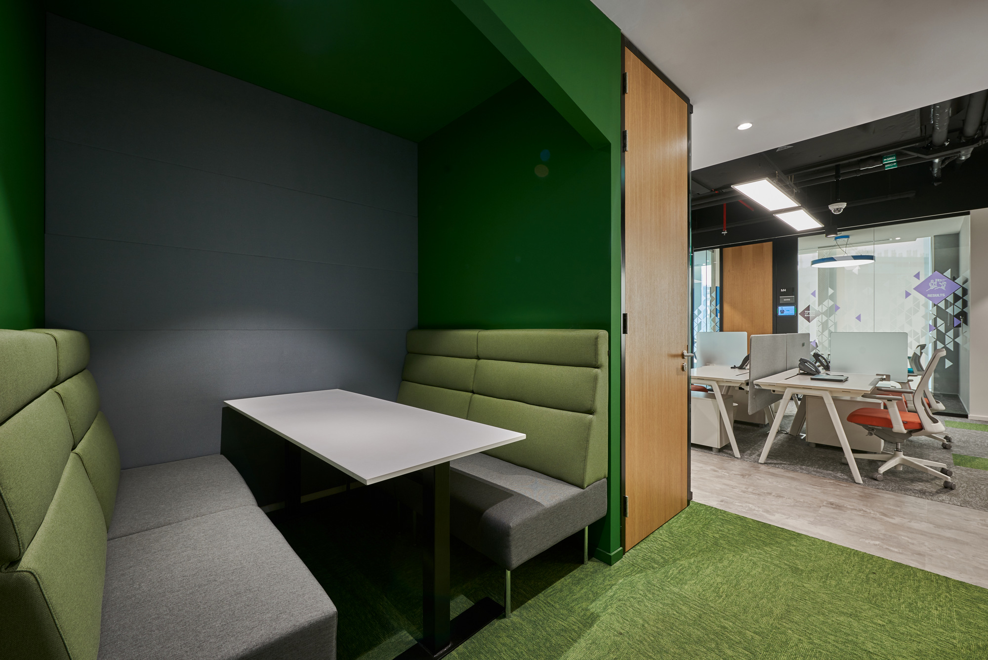Ingram Micro Offices - Dubai | Office Snapshots