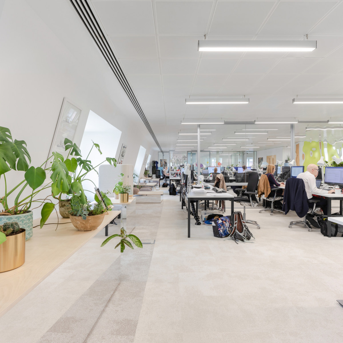 Confidential Research Organization Offices - London | Office Snapshots