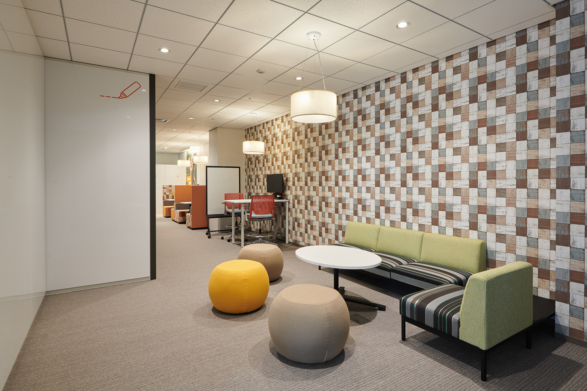 FWD Fuji Life Insurance Offices - Tokyo | Office Snapshots