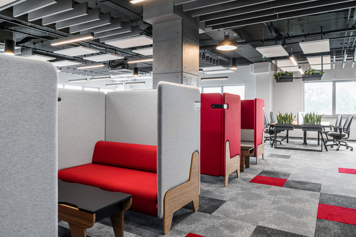 HAMA Offices - Robakowo | Office Snapshots