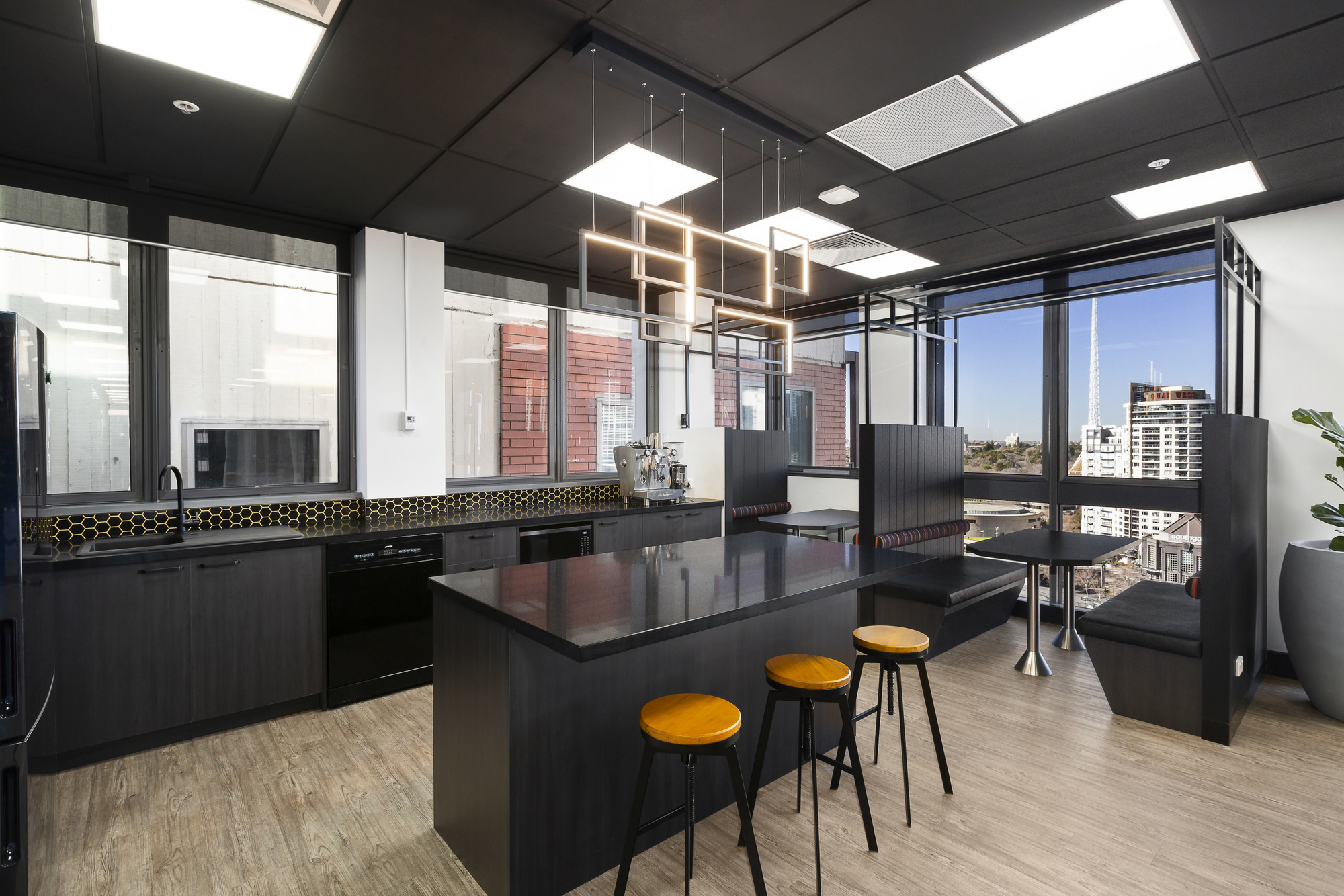 My Ad Box Offices - Melbourne | Office Snapshots