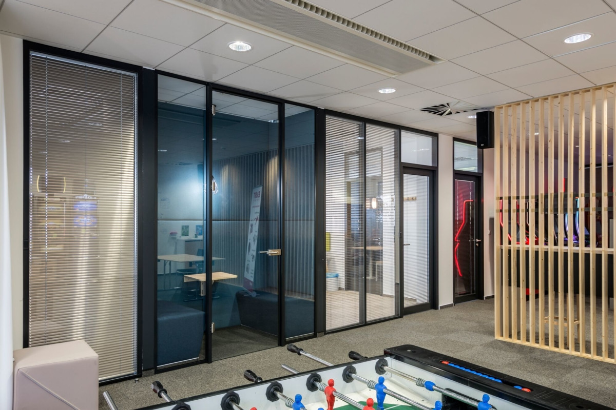 LIKO-S OMEGA | Office Snapshots