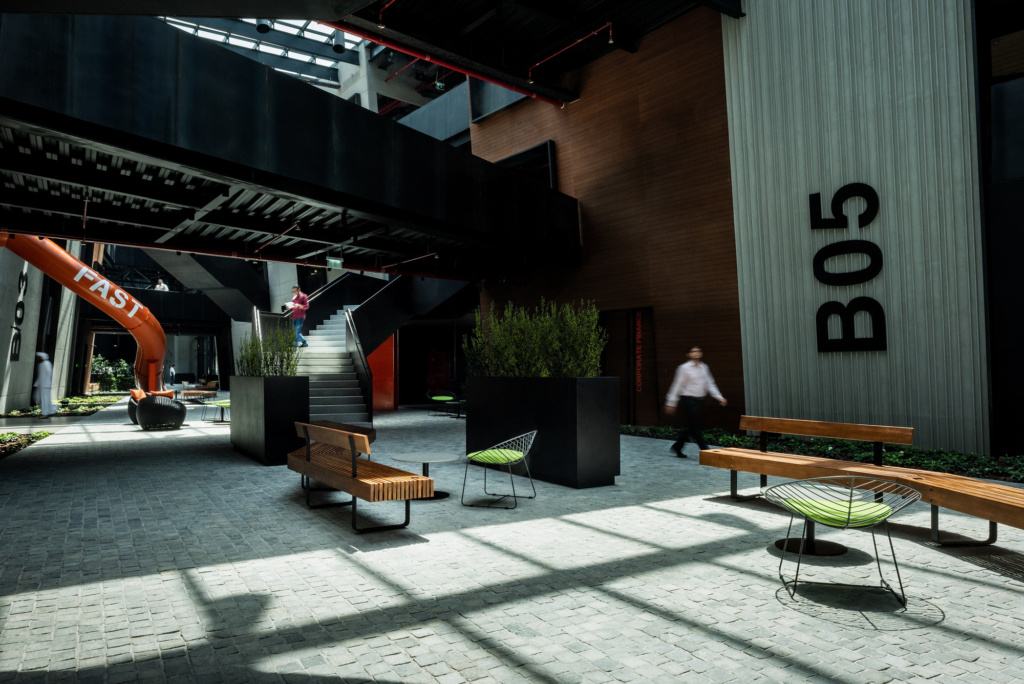 Axiom Telecom Offices - Dubai | Office Snapshots