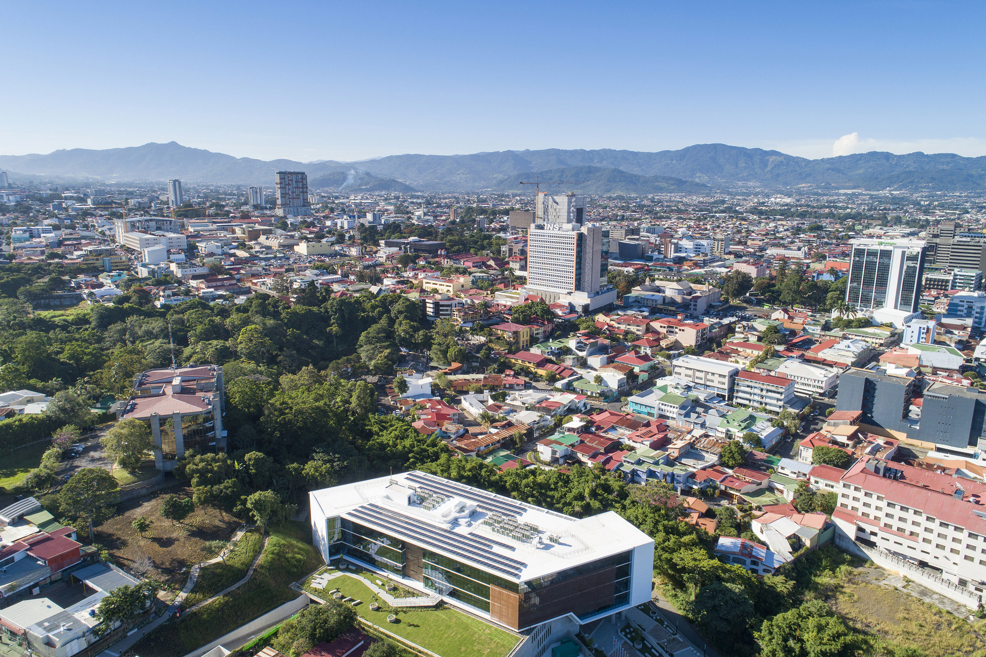Costa Rica Central Bank Offices - San José | Office Snapshots