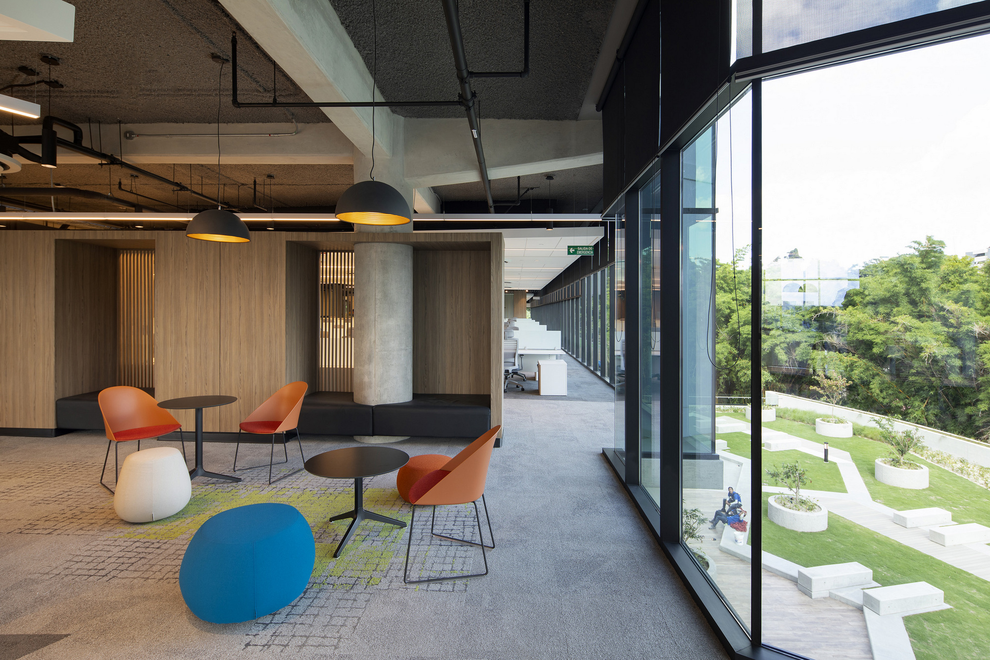 Costa Rica Central Bank Offices - San José | Office Snapshots