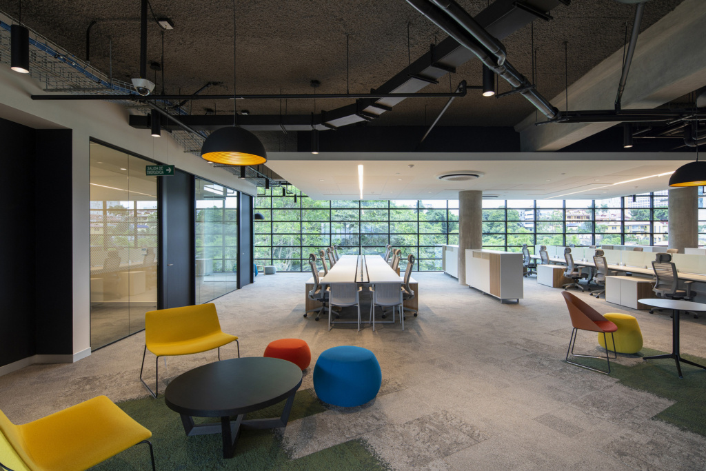 Costa Rica Central Bank Offices - San José | Office Snapshots