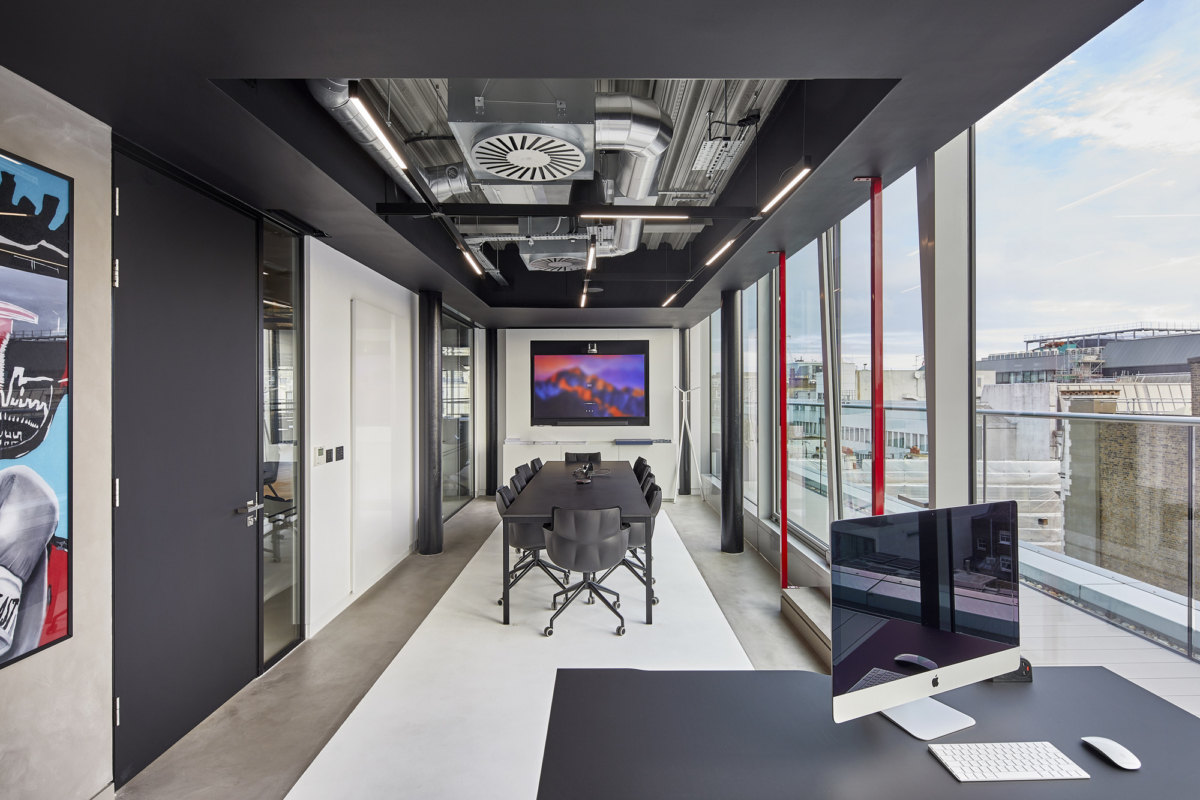 Sports Direct International Offices - London | Office Snapshots