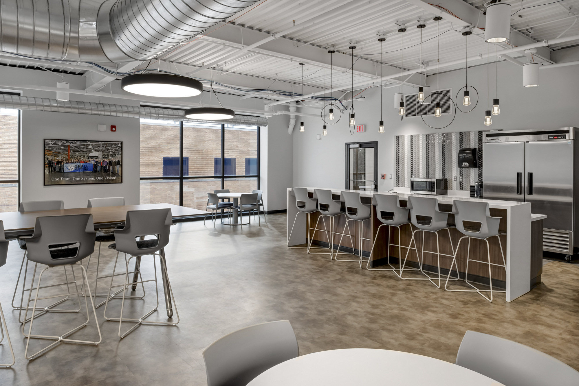 Detroit Diesel Offices - Detroit | Office Snapshots