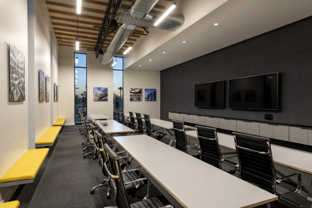 LGE Design Build Offices - Phoenix | Office Snapshots