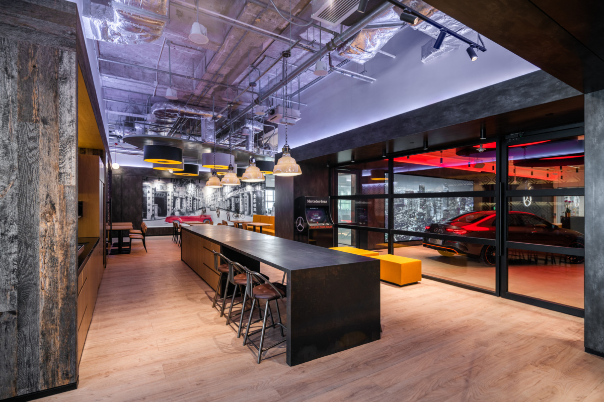 Mercedes-Benz Offices - Hong Kong | Office Snapshots