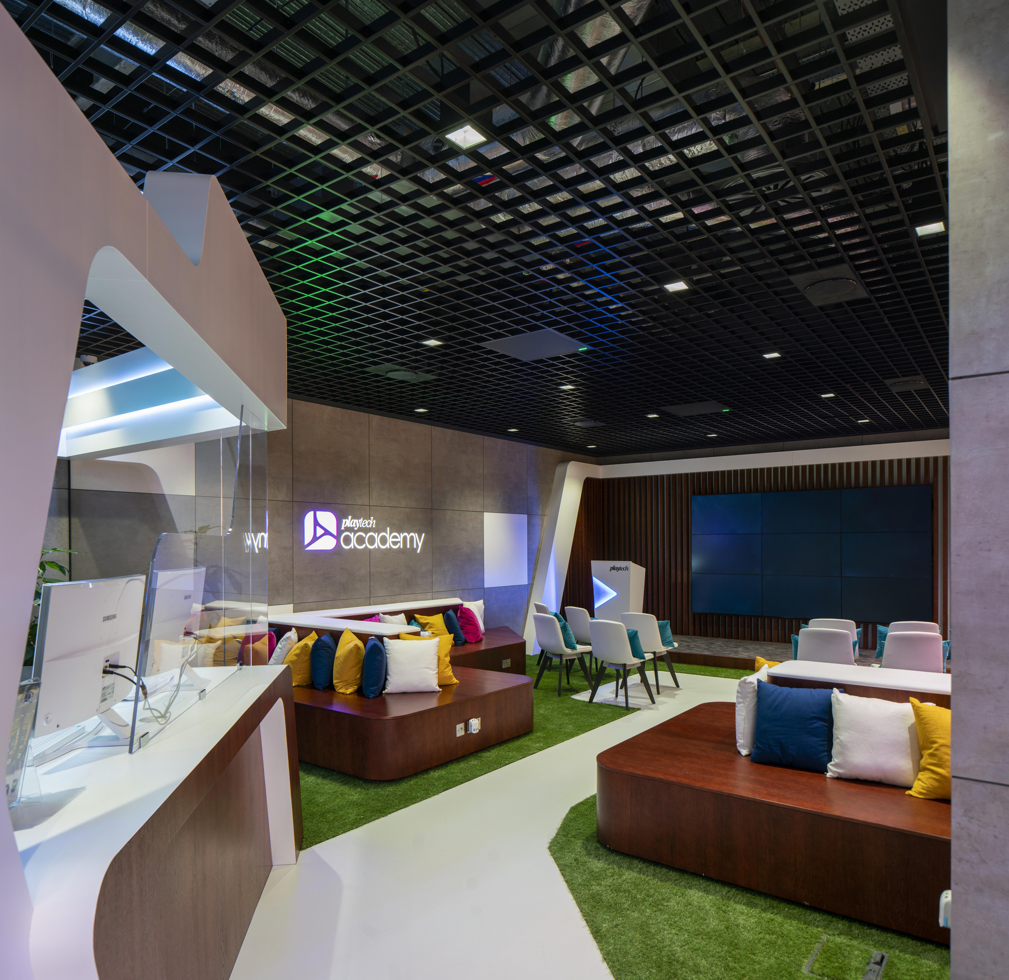 Playtech Offices - London | Office Snapshots