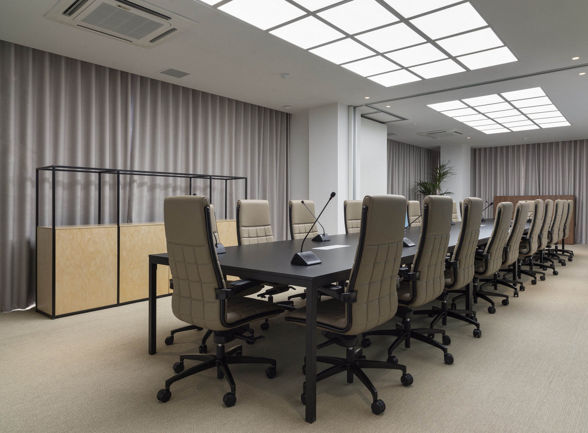 Groupe PSA Offices - Ta’ Xbiex | Office Snapshots