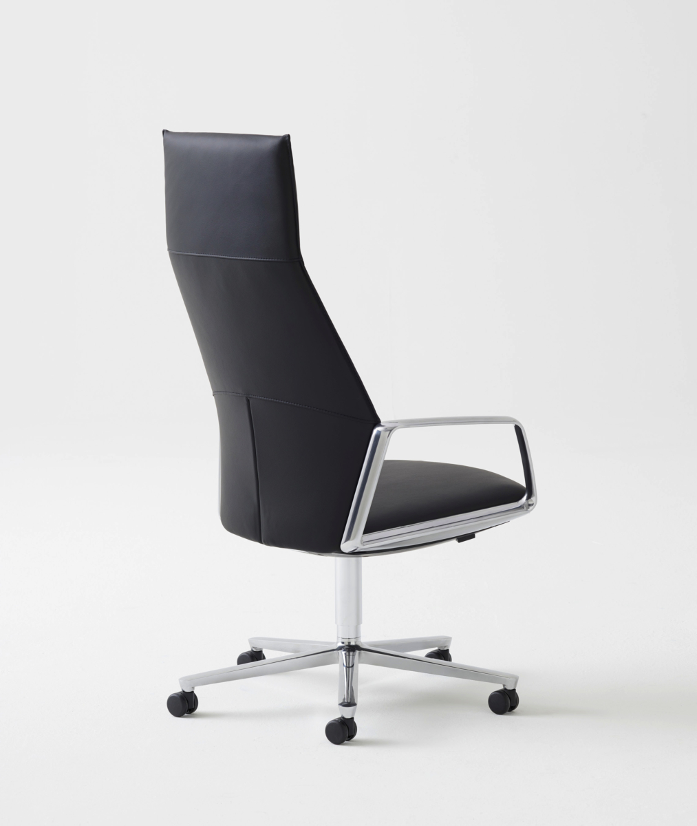 Davis Furniture M75 | Office Snapshots