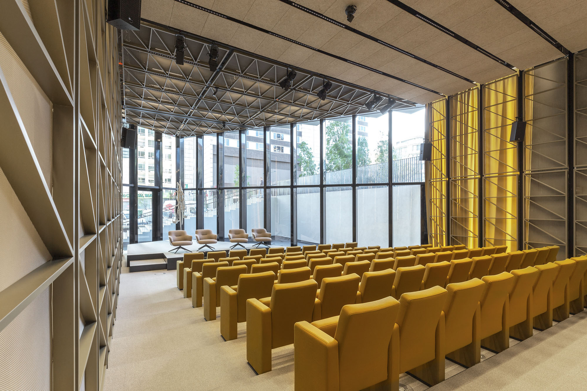 PLMJ Offices - Lisbon | Office Snapshots