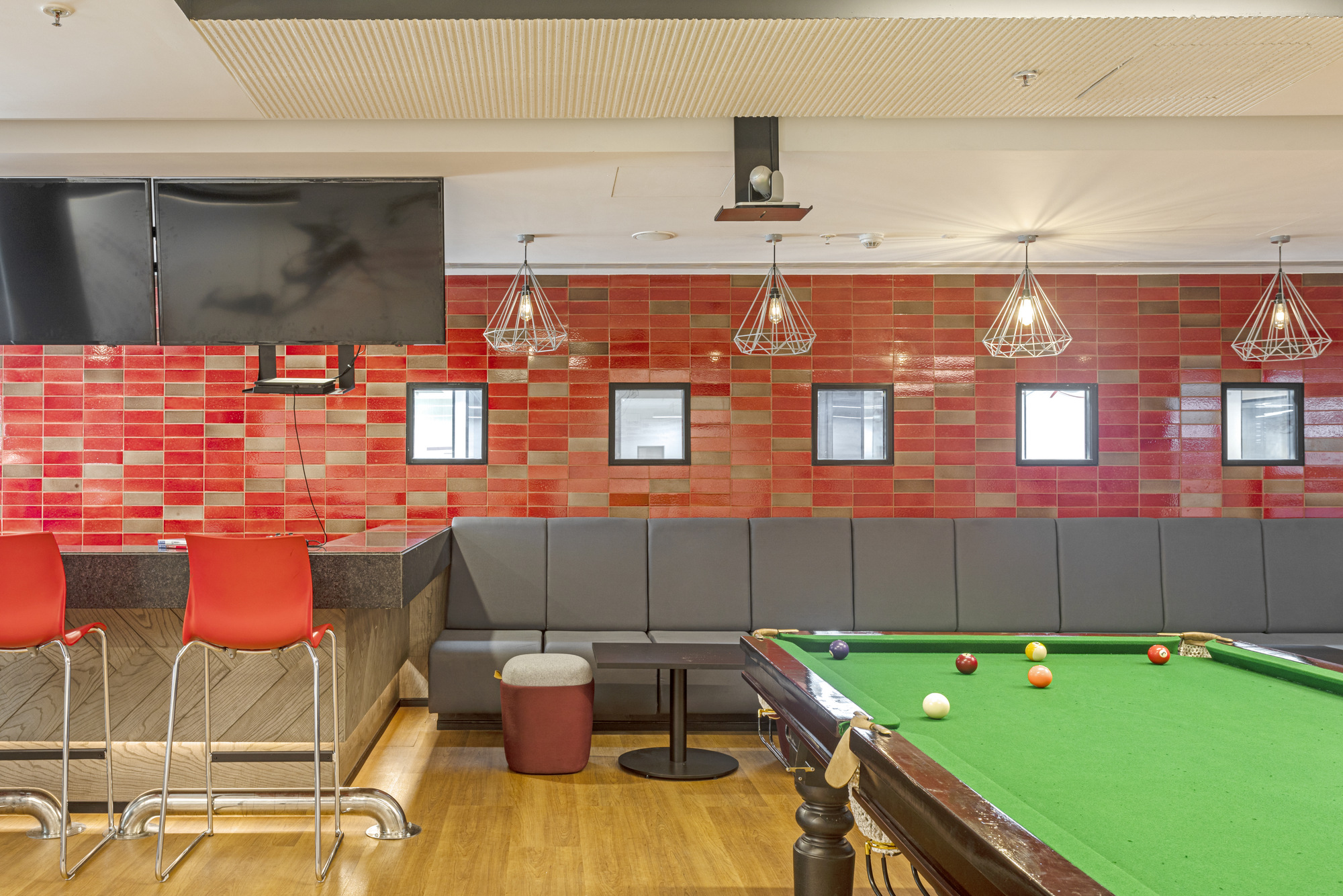 Bain Tak Centre Office - Gurgaon | Office Snapshots