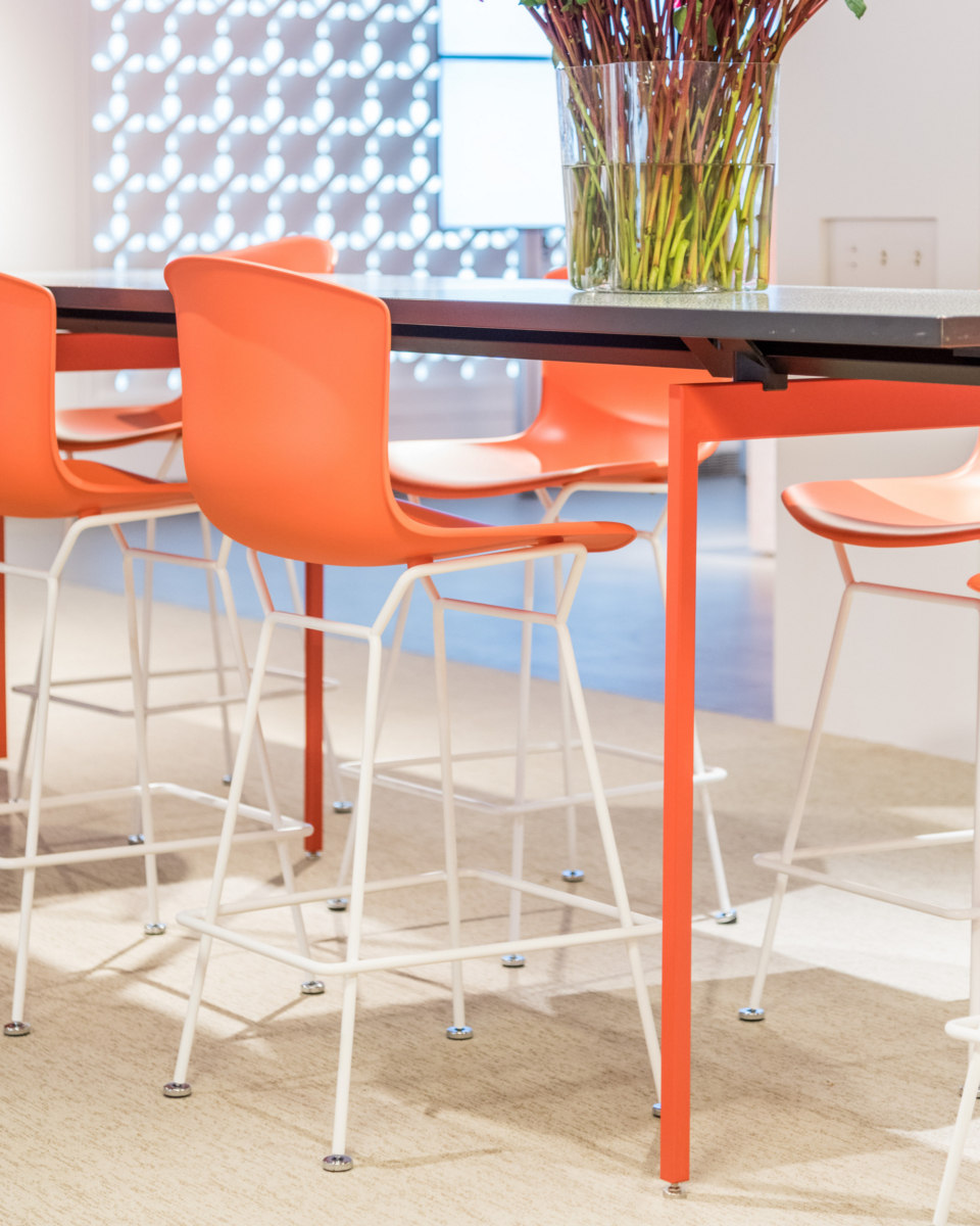 Knoll Bertoia Molded Shell Barstool | Office Snapshots