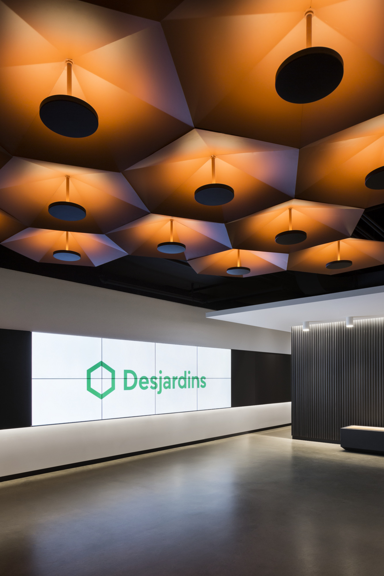 Desjardins Offices - Montreal | Office Snapshots