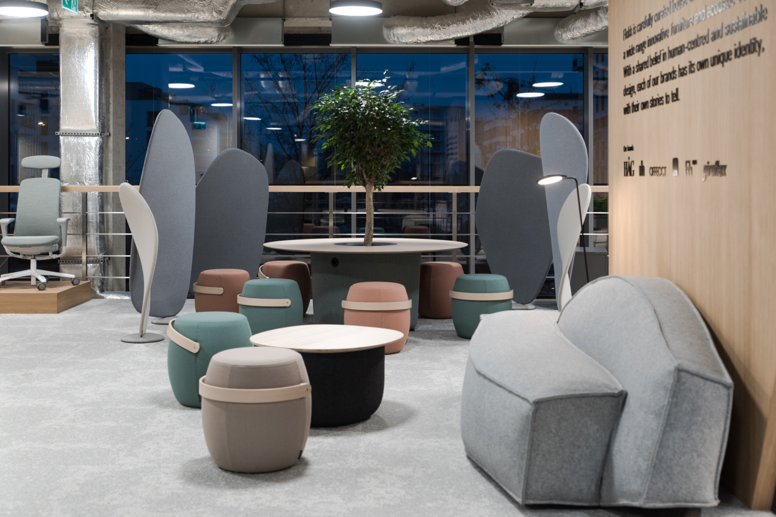 Flokk Showroom and Offices - Warsaw | Office Snapshots
