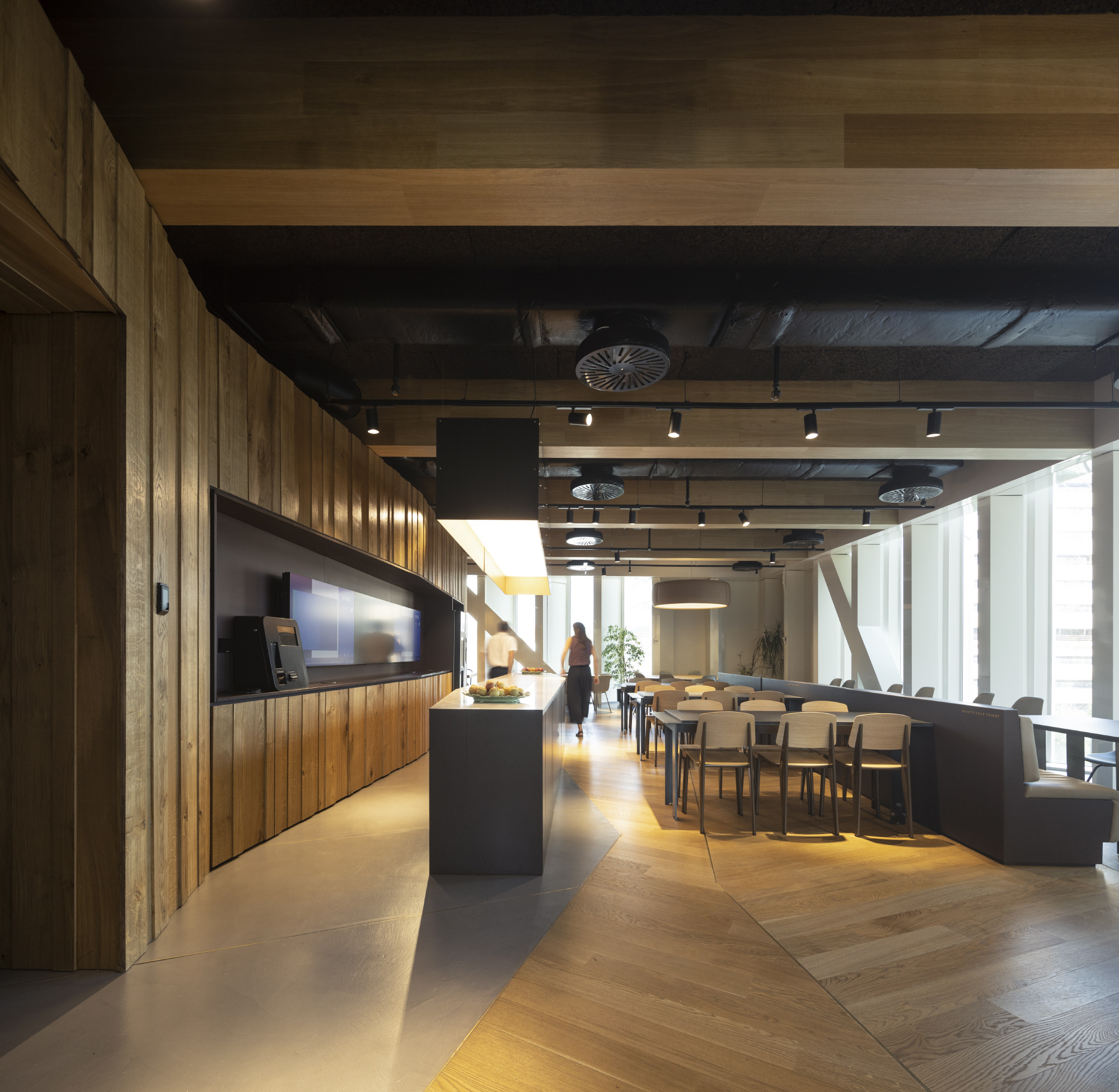 KPMG Offices - Lisbon | Office Snapshots