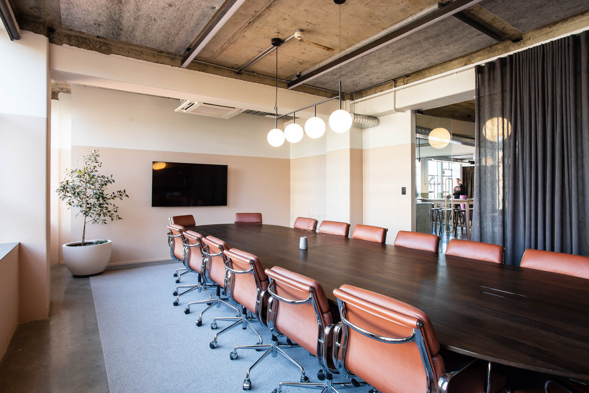 Panama Square Coworking Offices - Hamilton | Office Snapshots