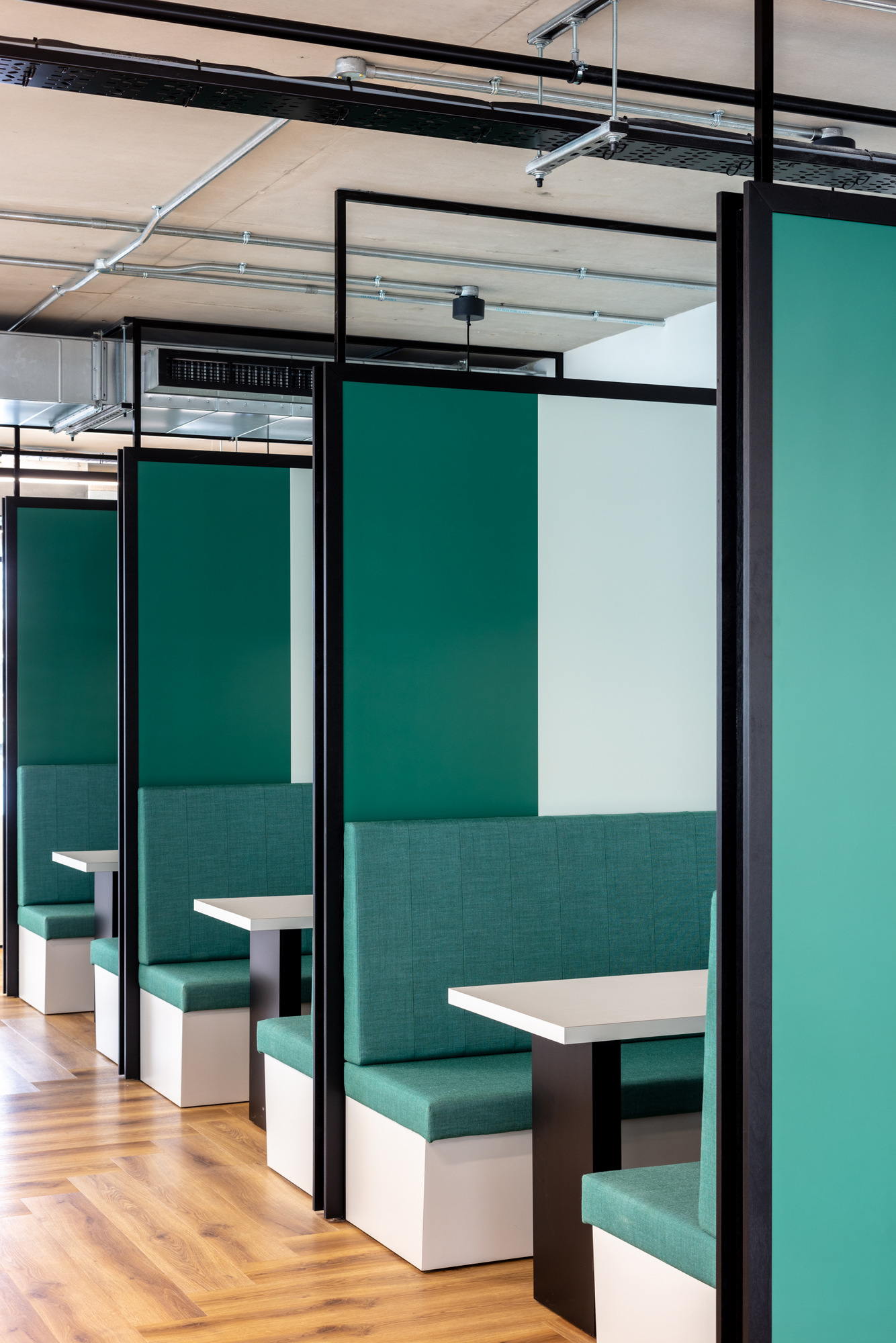 The Max Barney Estate Offices - London | Office Snapshots