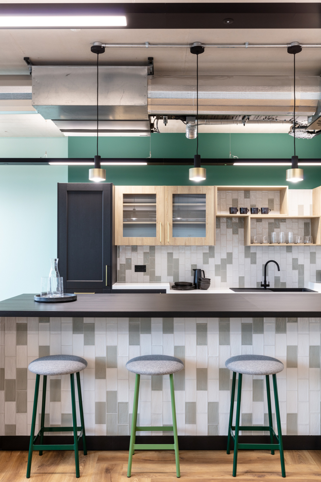 The Max Barney Estate Offices - London | Office Snapshots
