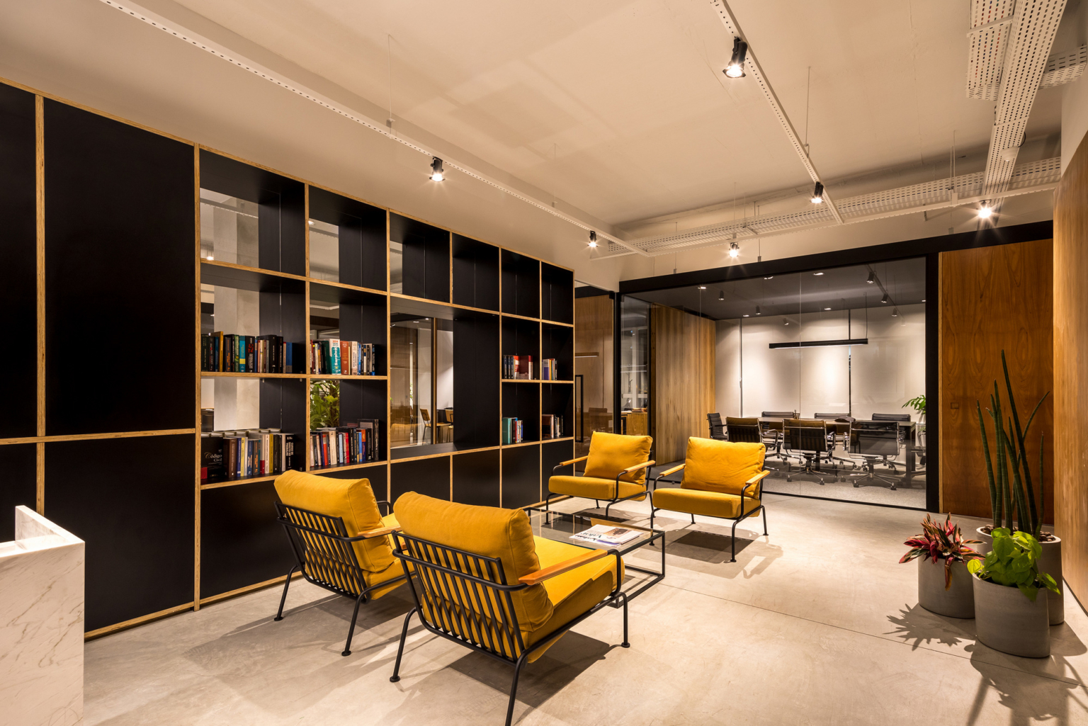 VLM|a Law Firm Offices - Curitiba | Office Snapshots