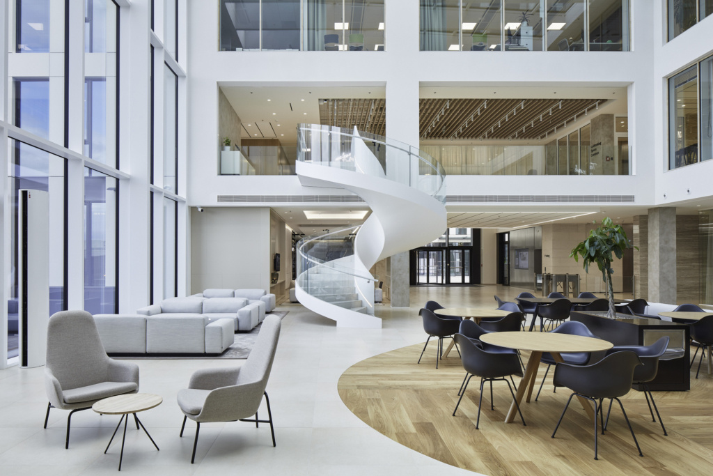 Peter Fabo | Photographer | Office Snapshots