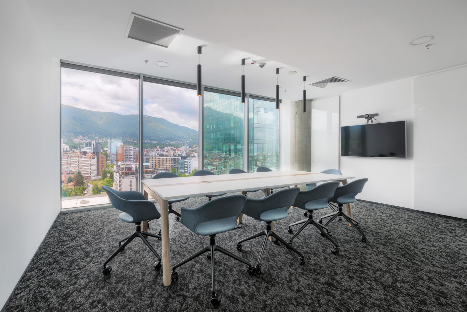 BIC Offices - Sofia | Office Snapshots