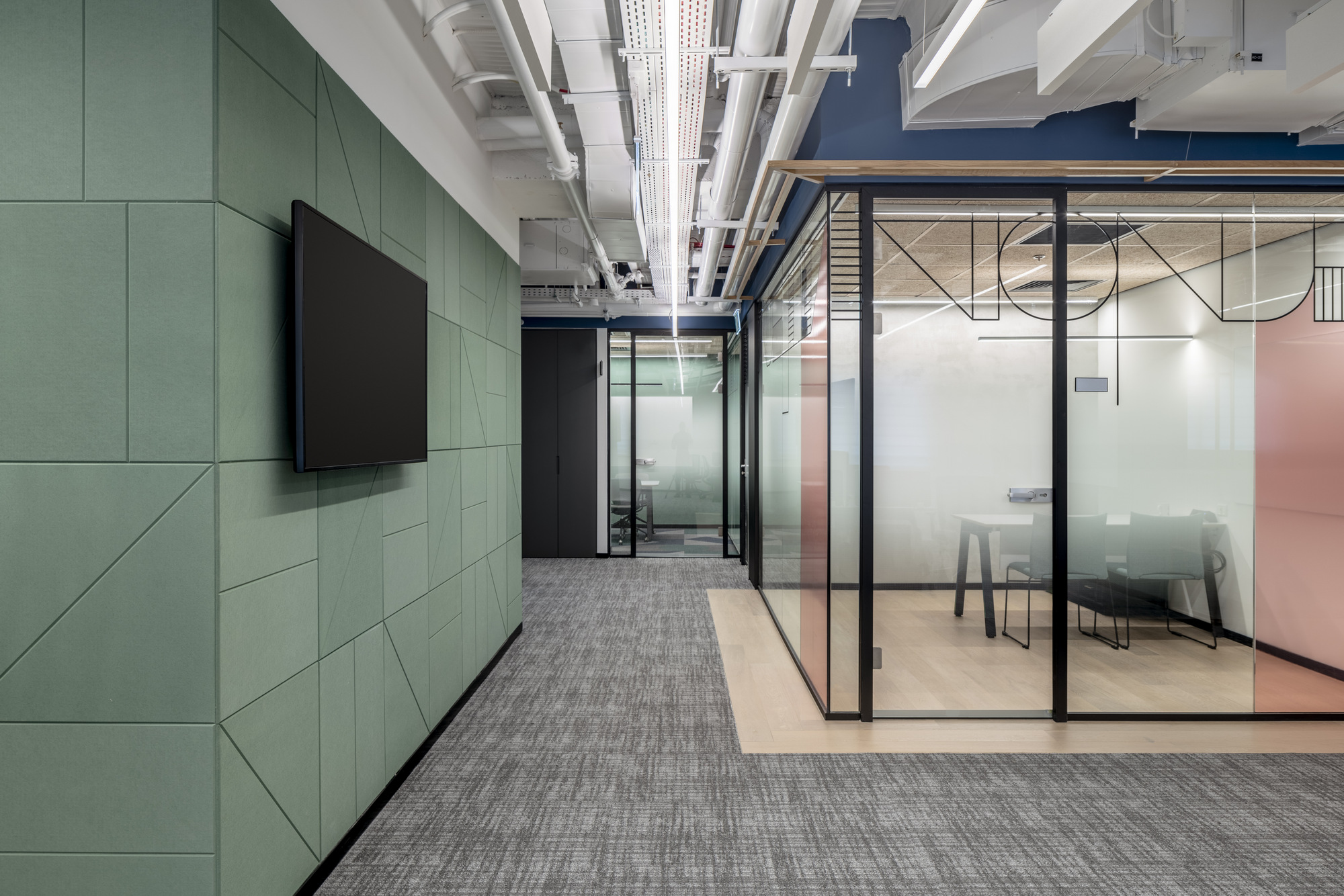 Confidential Client Offices - Hod Hasharon | Office Snapshots
