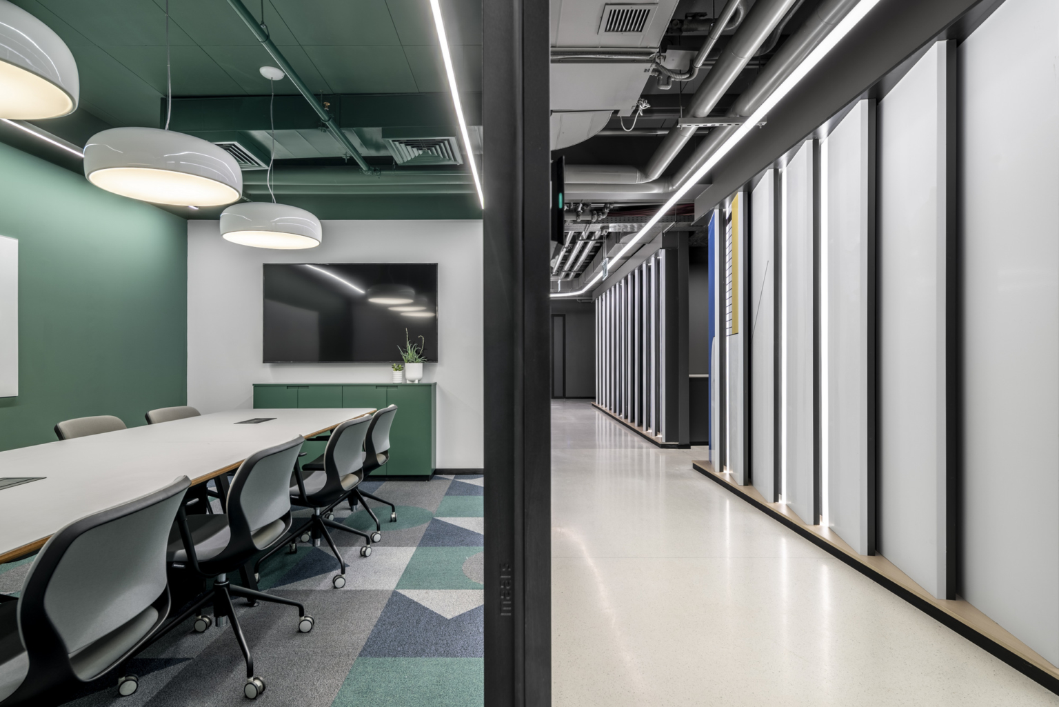 Confidential Client Offices - Hod Hasharon | Office Snapshots