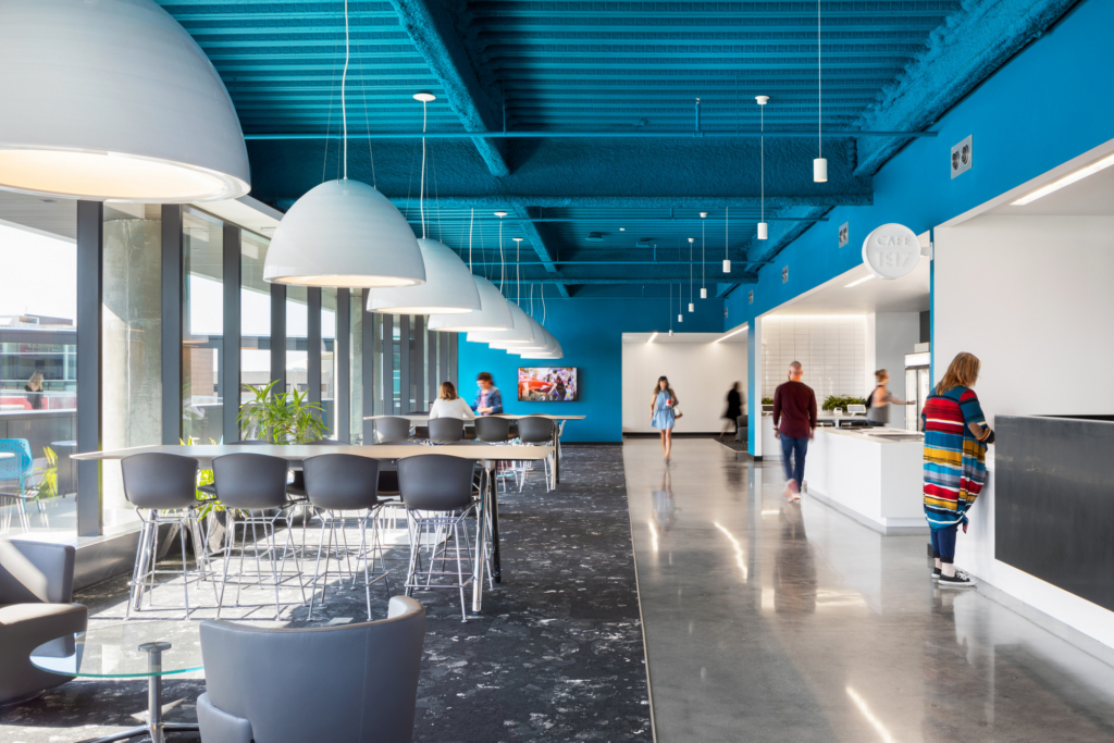 HDR Headquarters - Omaha | Office Snapshots