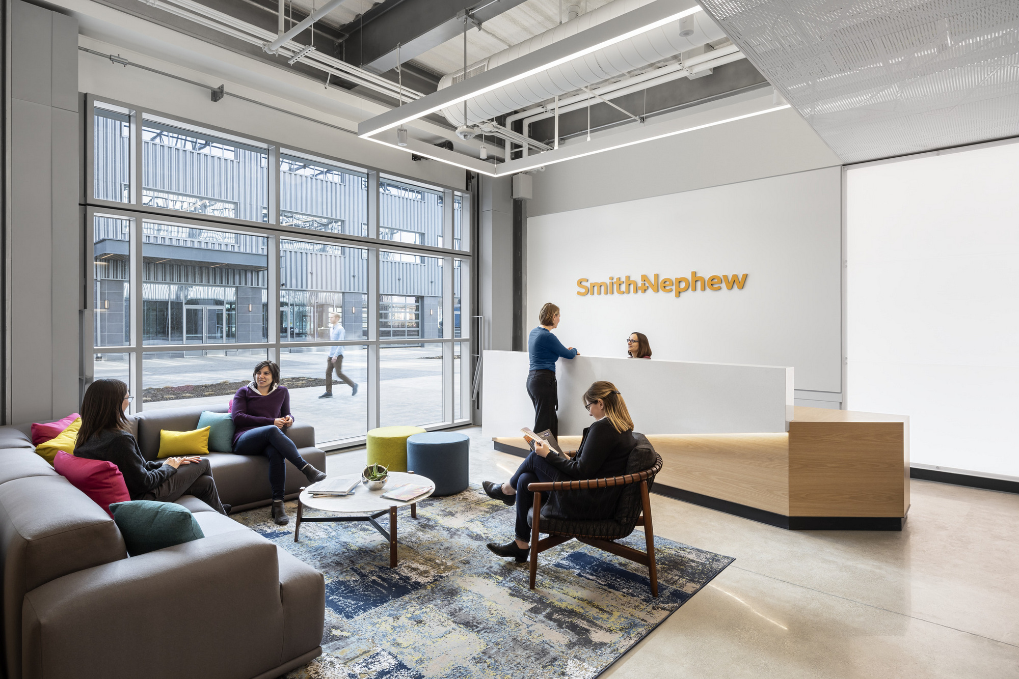 Smith+Nephew Offices - Pittsburgh | Office Snapshots