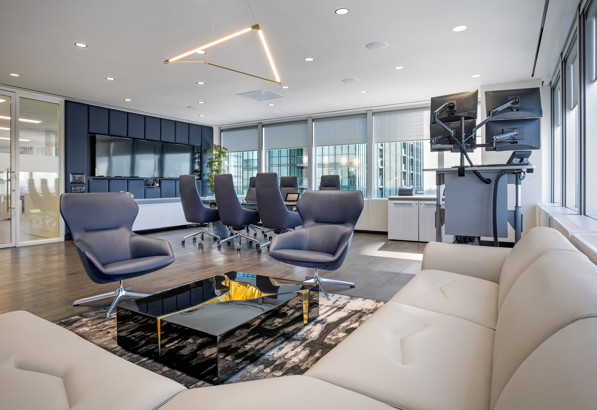 Centurion Asset Management Offices - Toronto | Office Snapshots