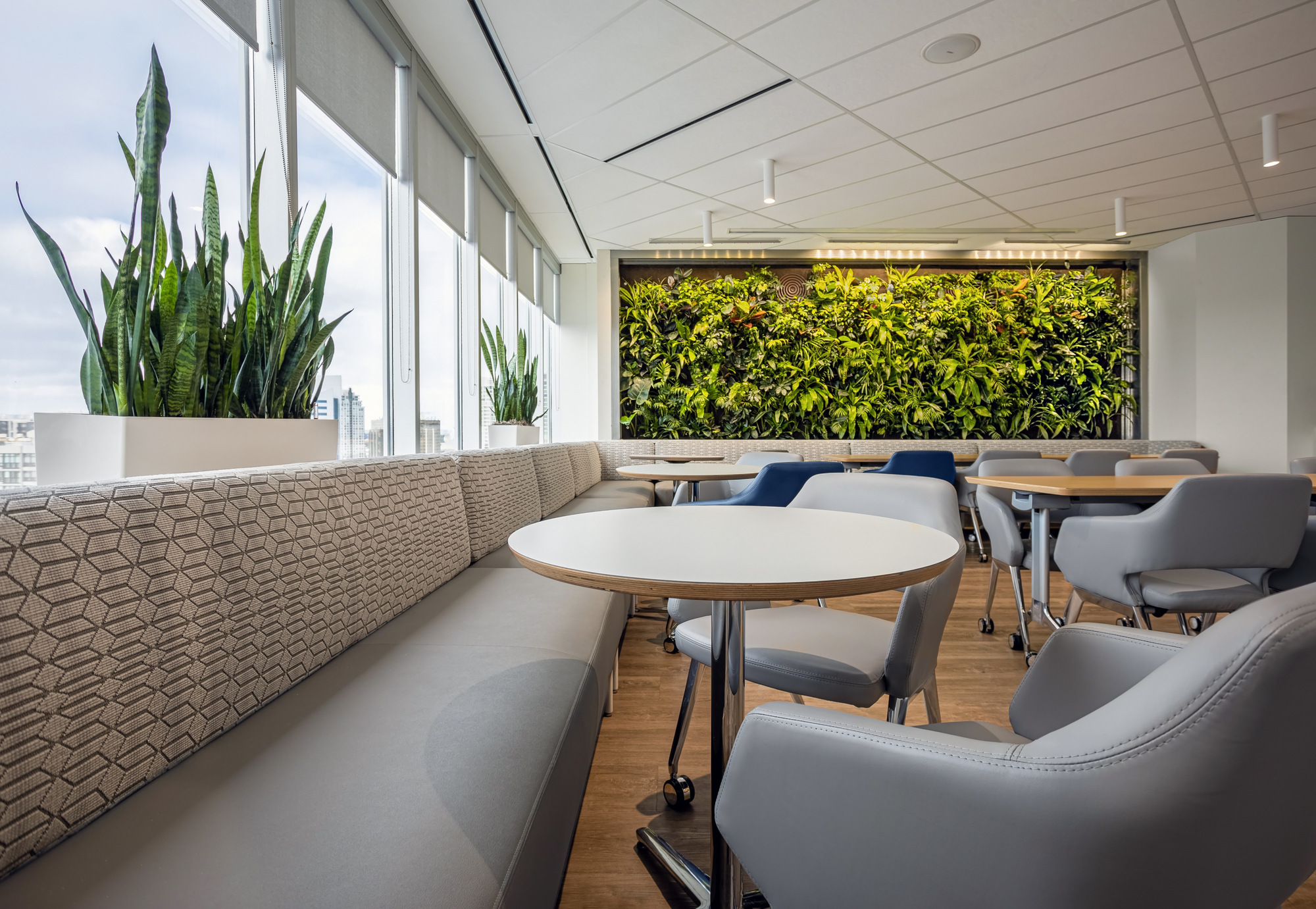 Centurion Asset Management Offices - Toronto | Office Snapshots