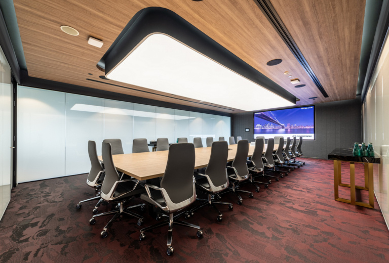 Hilton Offices - Singapore | Office Snapshots