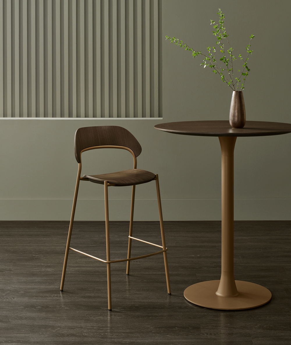 Davis Furniture Ariel | Office Snapshots