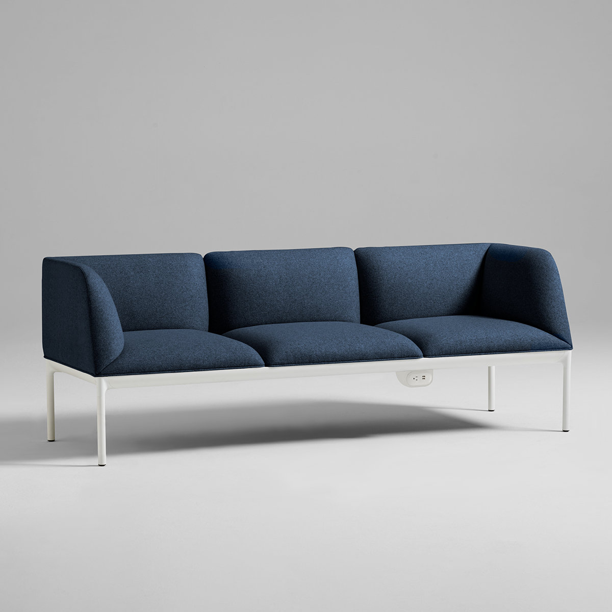 Davis Furniture JP Lounge | Office Snapshots