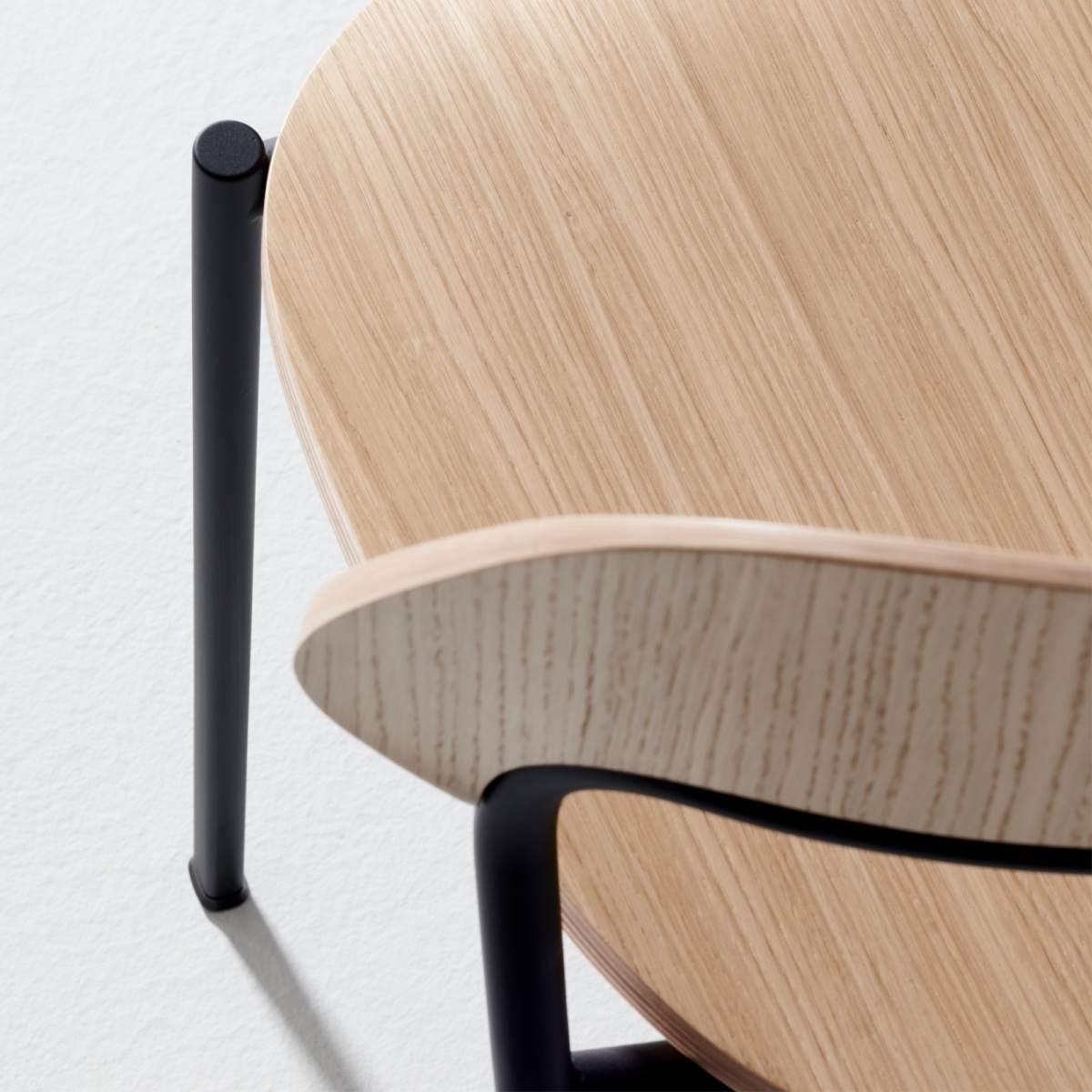 Davis Furniture Ariel | Office Snapshots