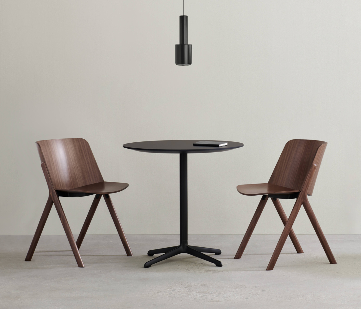 Davis Furniture Kayo | Office Snapshots