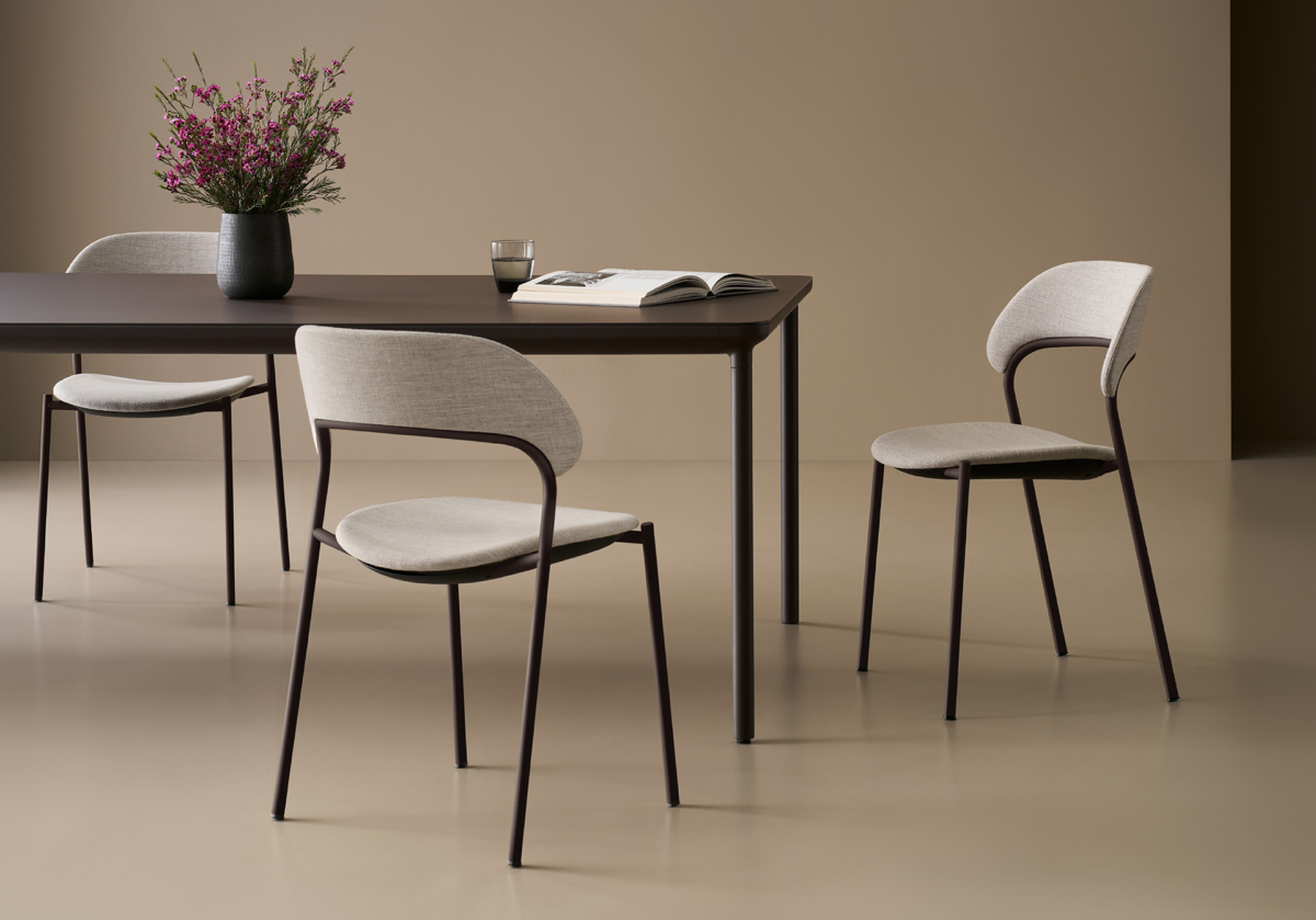 Davis Furniture Ariel | Office Snapshots