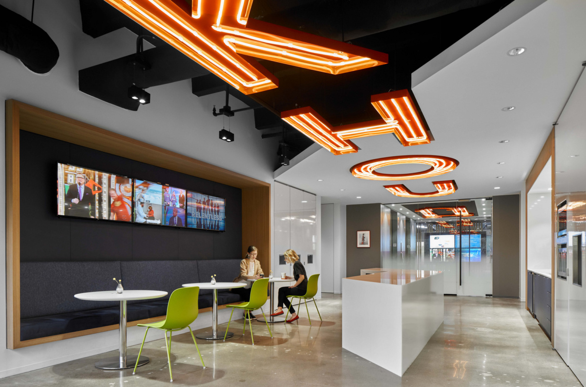 KHOU Offices - Houston | Office Snapshots