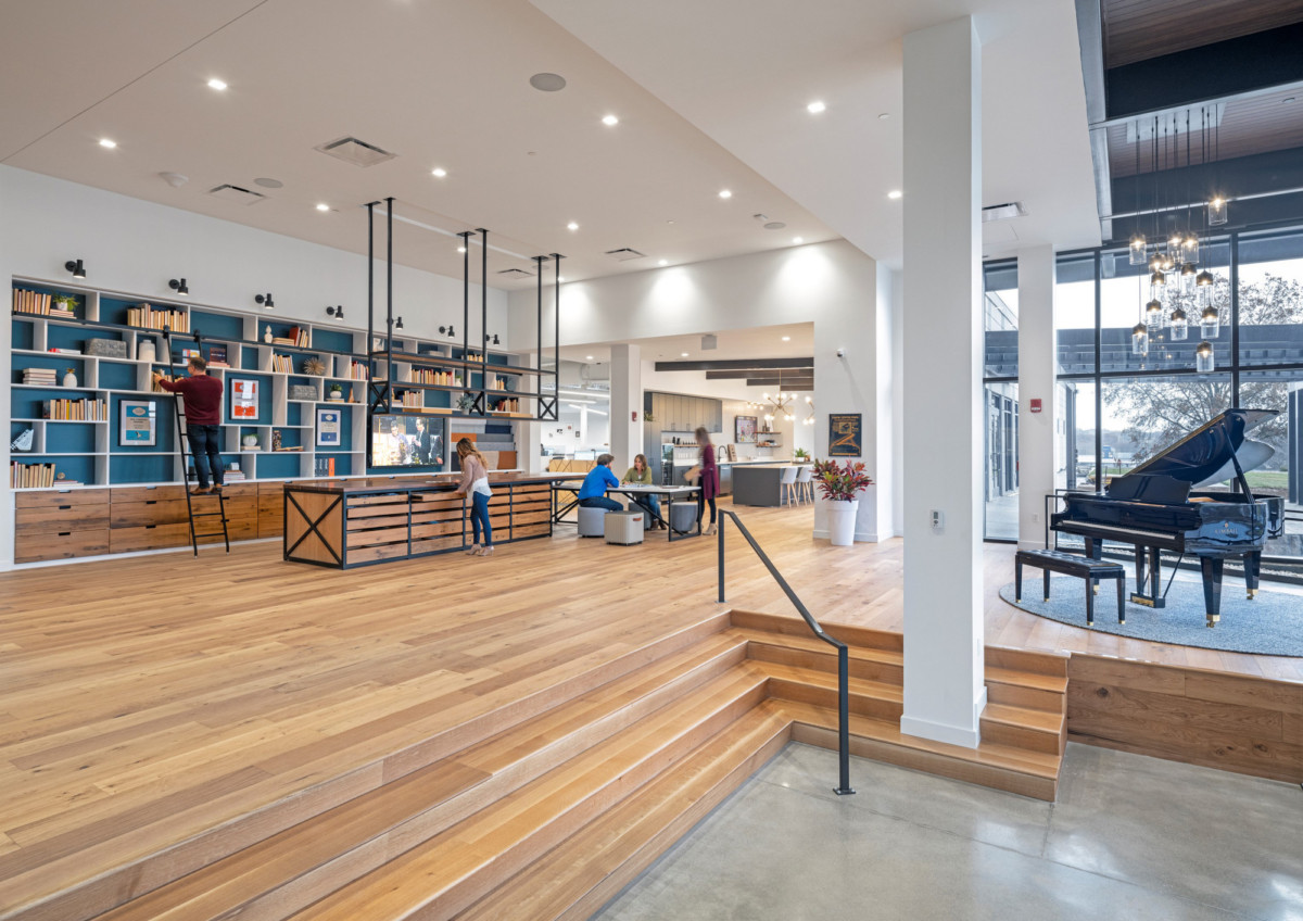 Kimball International Offices - Jasper | Office Snapshots