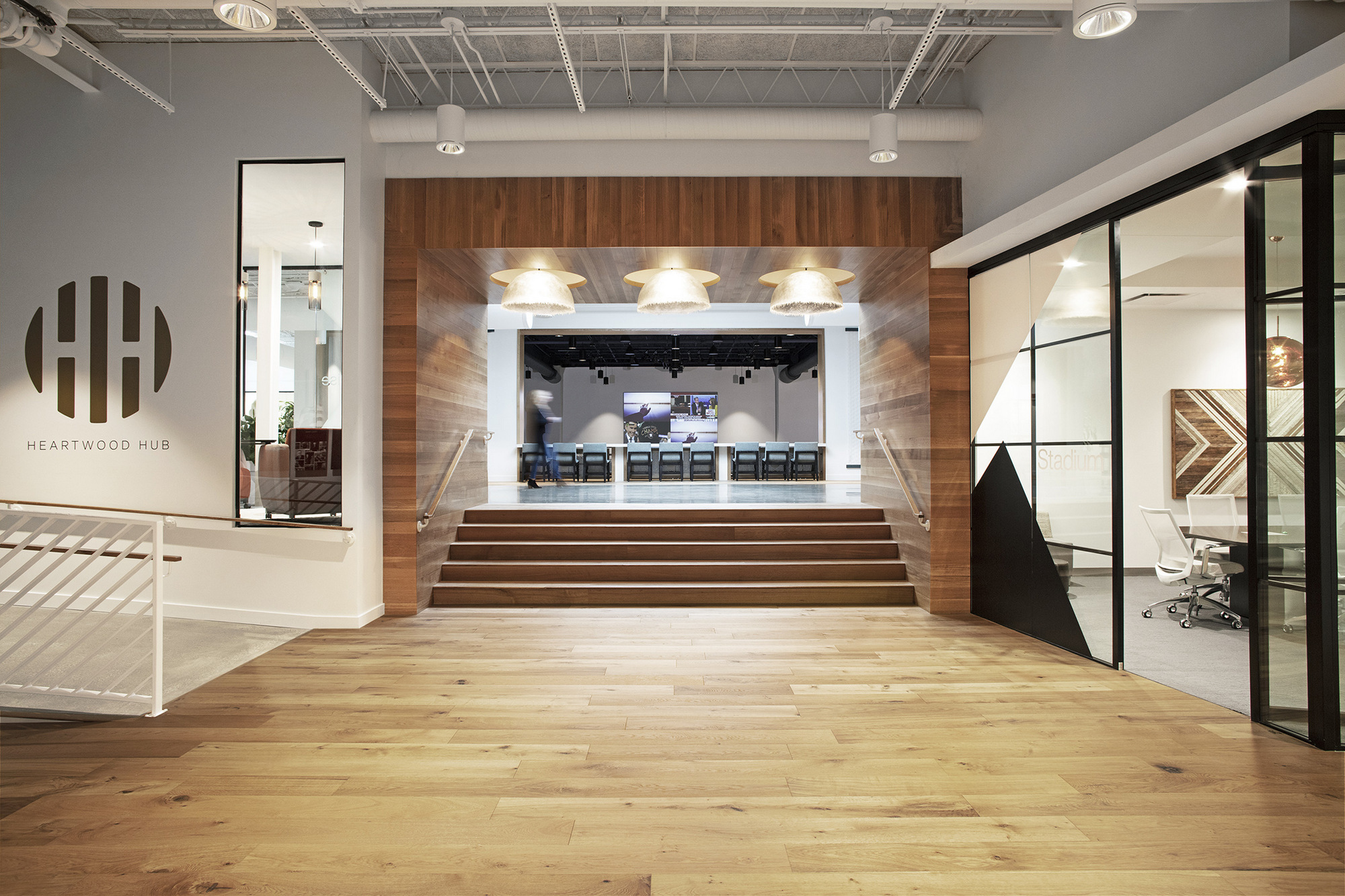 Kimball International Offices - Jasper | Office Snapshots