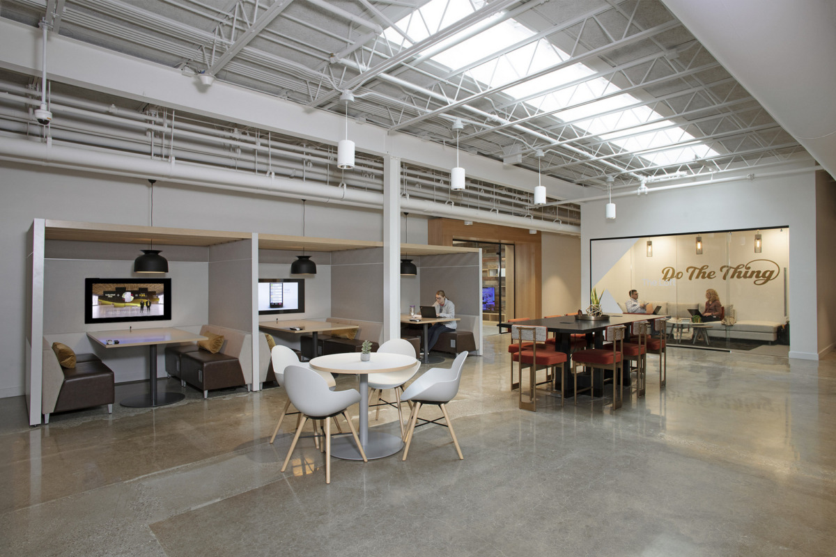 Kimball International Offices - Jasper | Office Snapshots