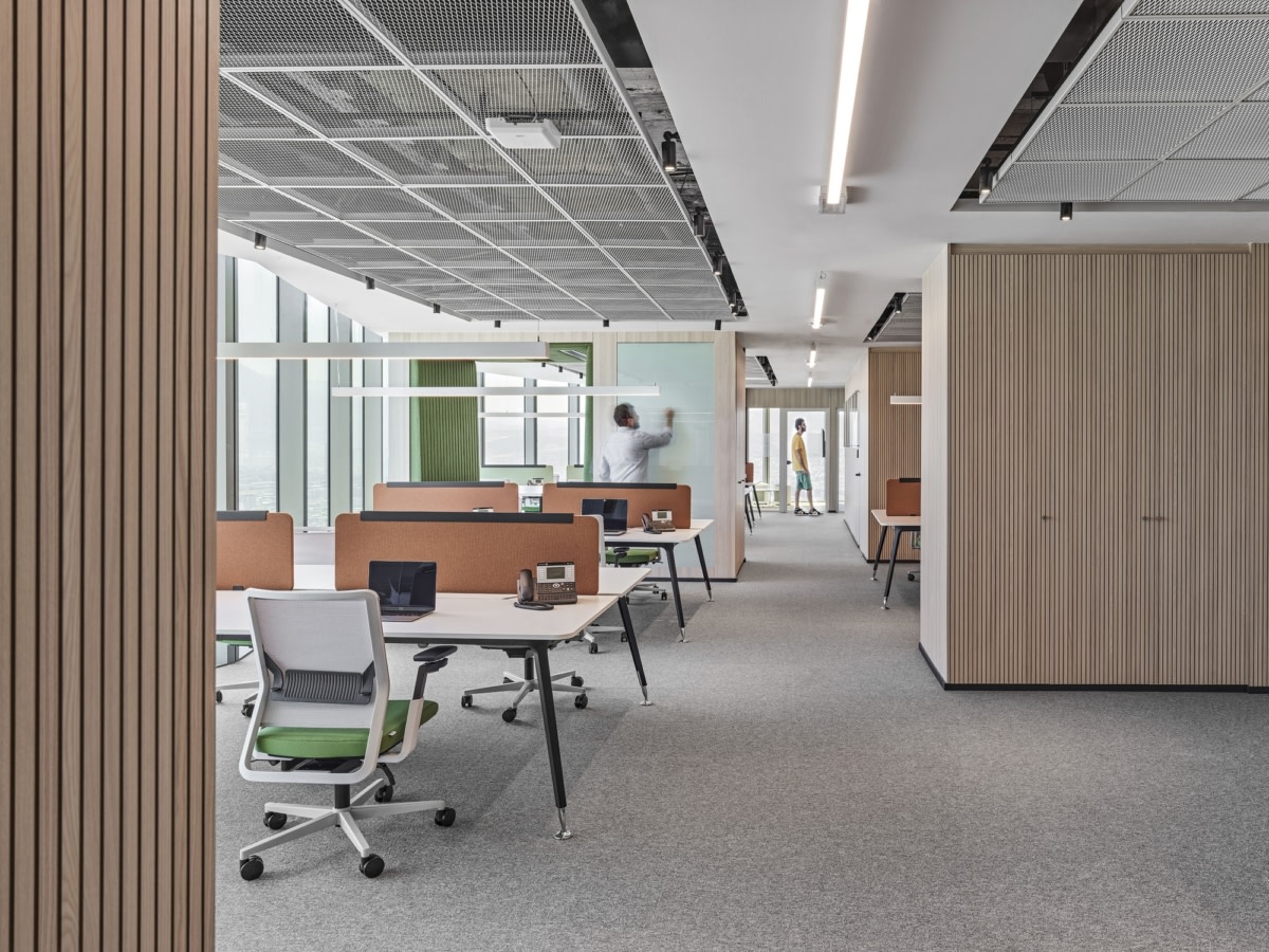 Schneider Electric Offices - İzmir | Office Snapshots