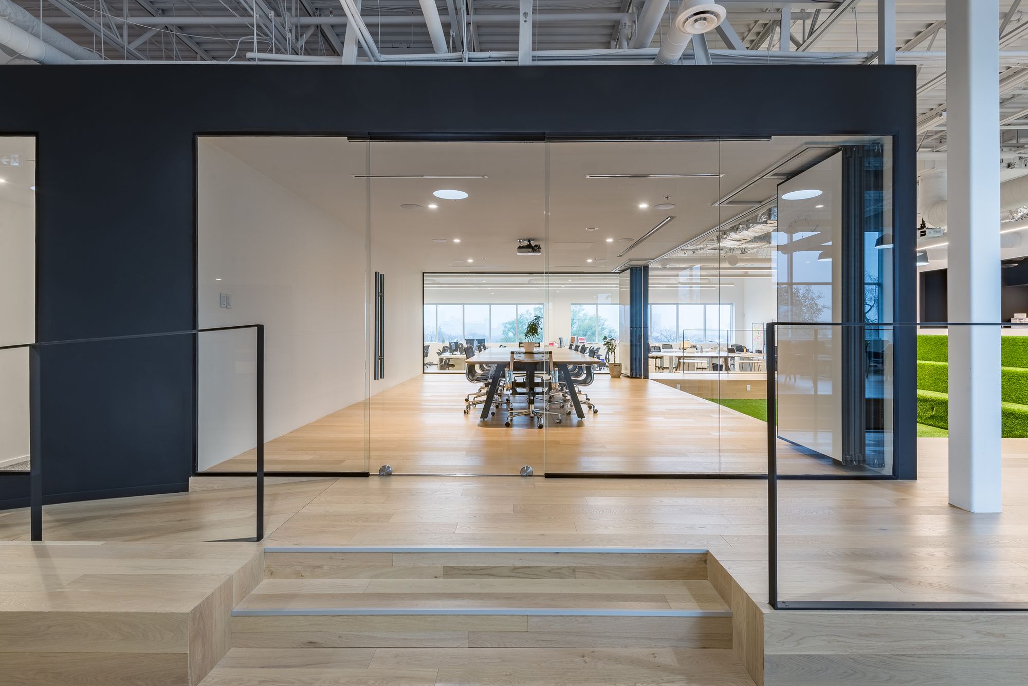 Arrivals + Departures Offices – Toronto | | INDesign Marketing Services