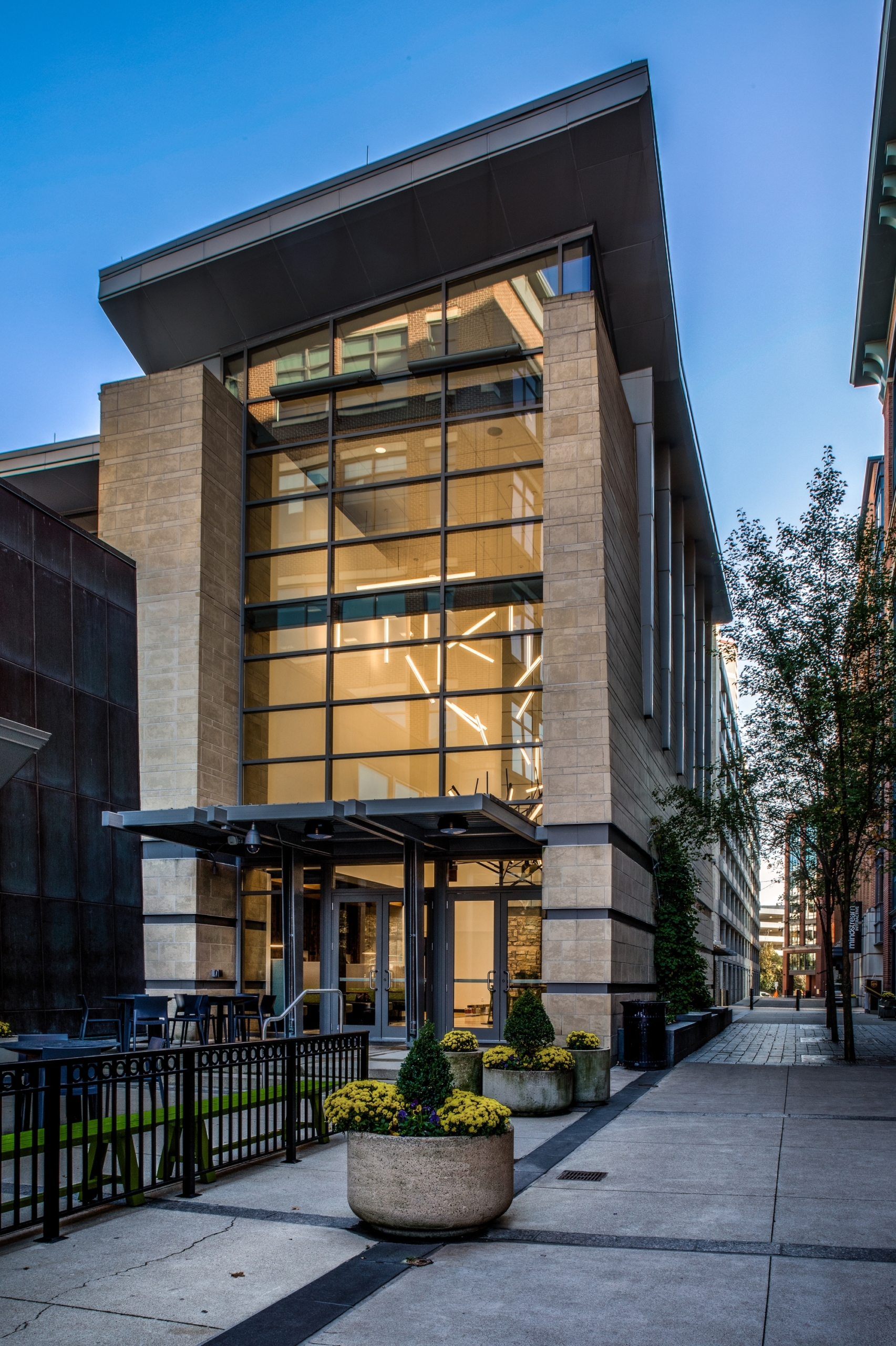 Nationwide Insurance Innovation Center Offices - Columbus | Office ...