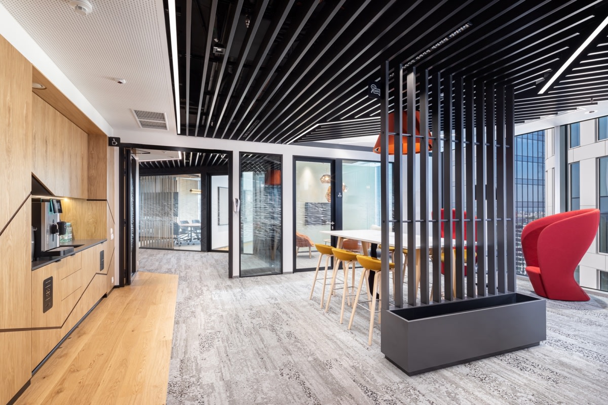 Oracle Offices - Warsaw | Office Snapshots